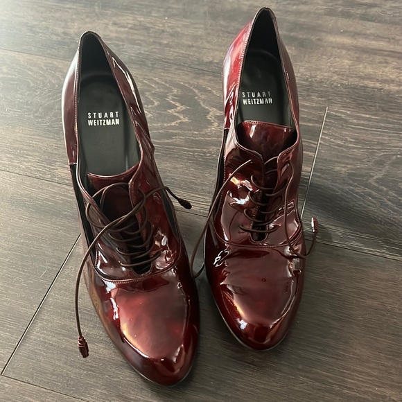 Stuart Weitzman | Shoes | Burgundy Stuart Weitzman Oxford Cutout Patent ...